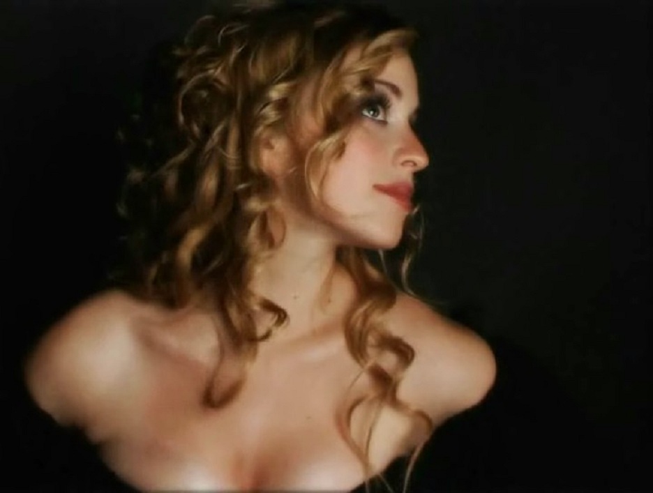 Naked Laura Bertram Added 07192016 By Bot